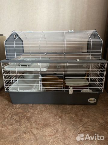 Клетка и декоративный кролик