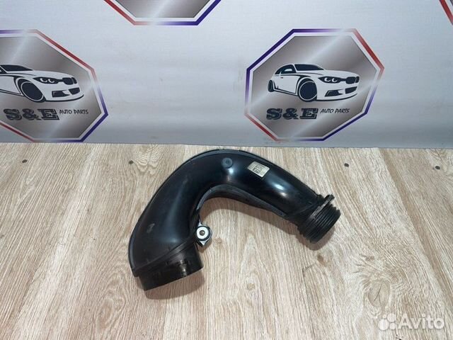 Патрубок турбины Bmw X5 F15 N55B30 2014 купить в Москве BMW 13718614548 ...